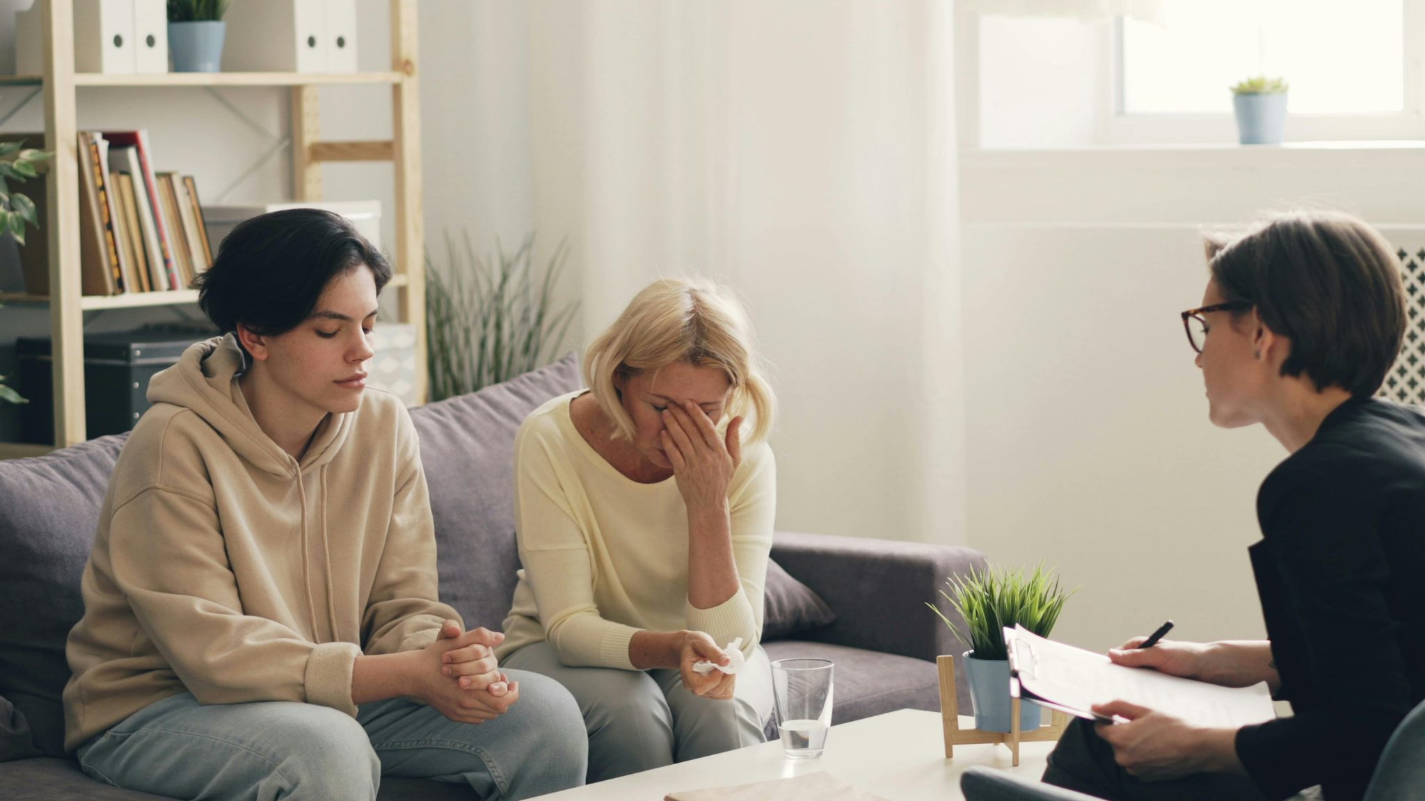 What to Say (and Not Say) to Someone Struggling with an Eating Disorder ...